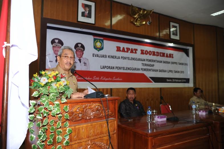 Husni: Biasakan Pola Kerja Cepat dan Sistematis - Samawa Rea