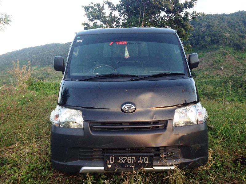 Dikejar dari Alas, Mobil Perampok Ditemukan di Plampang - Samawa Rea