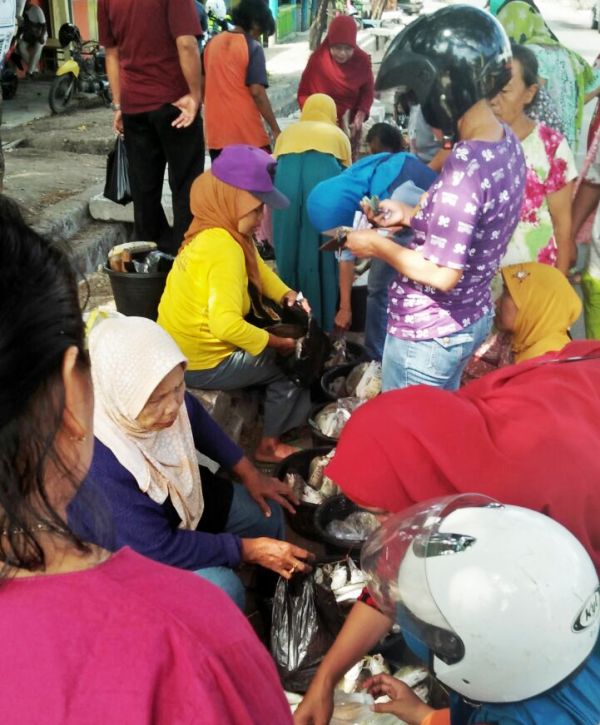 Jelang Ramadhan, Lapak Puasa di Plampang Mulai Berdiri - Samawa Rea