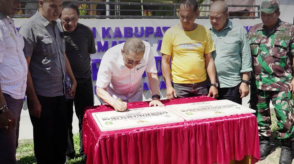 Resmikan Gedung Baru Desa Dalam, Bupati: Semangat Kerjanya Harus Luar ...