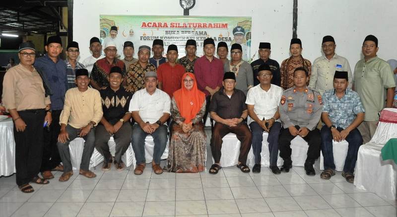 Bupati Sumbawa Minta FK2D Lahirkan Kades yang Berintegritas - Samawa Rea