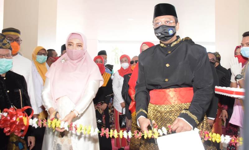 Gubernur Resmikan Gedung Layanan Covid-19 dan Trauma Center - Samawa Rea