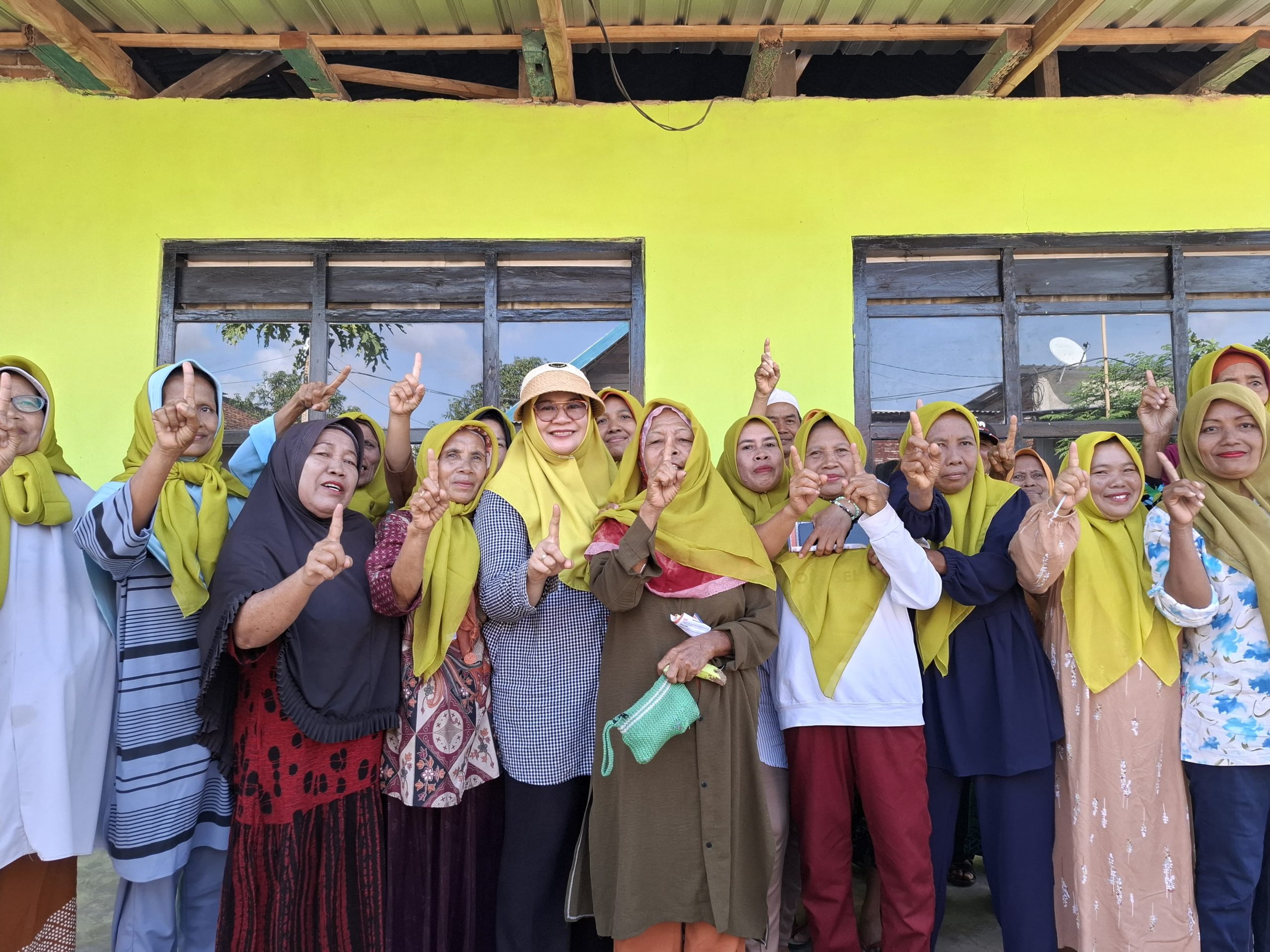 Pemberdayaan Perempuan dan Pengembangan UMKM di Boal dan Pamanto Jadi ...