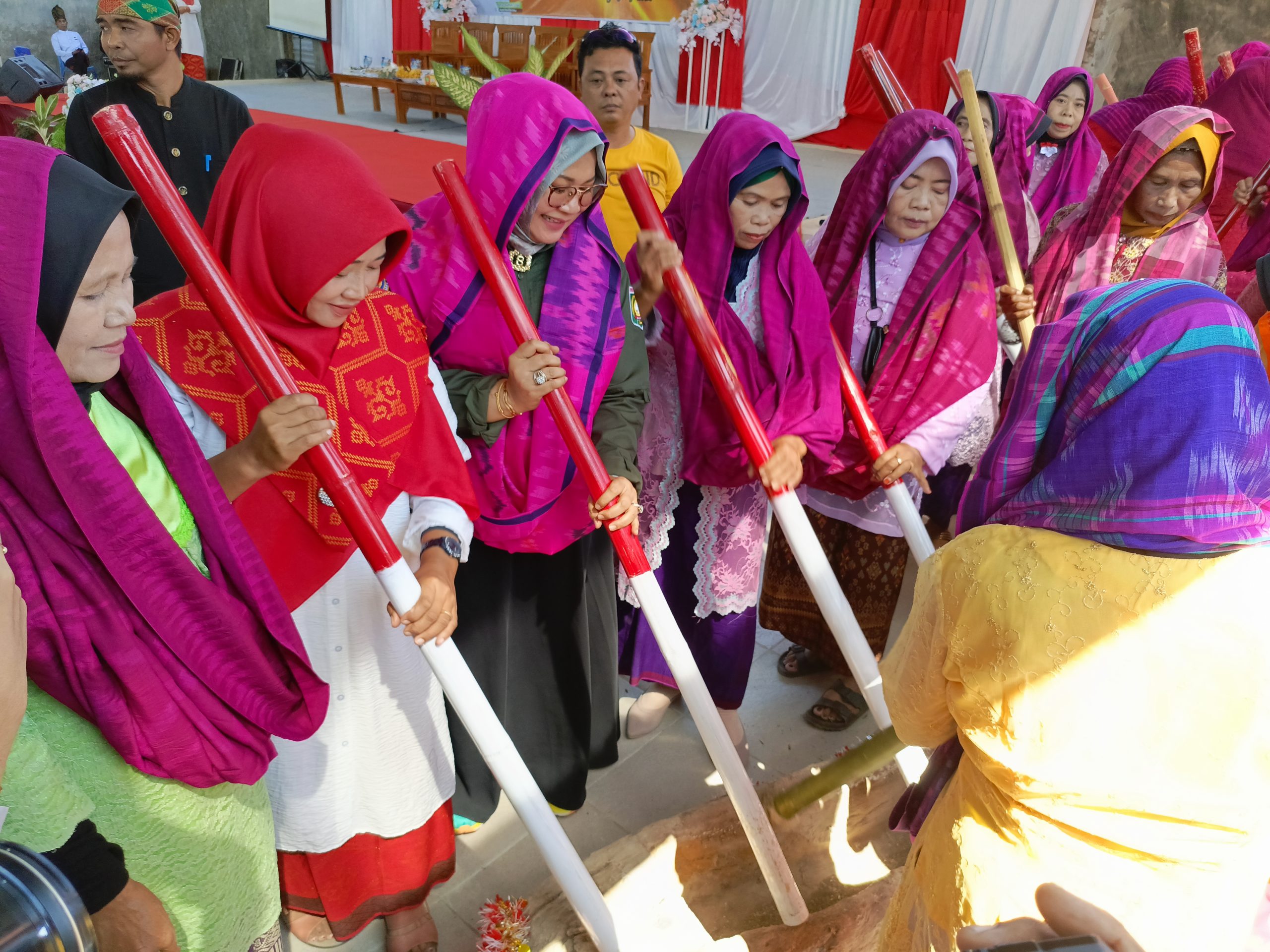 Semarak Nuja Rame di Batu Bulan, Perkuat Adat Budaya dan Silaturahim ...