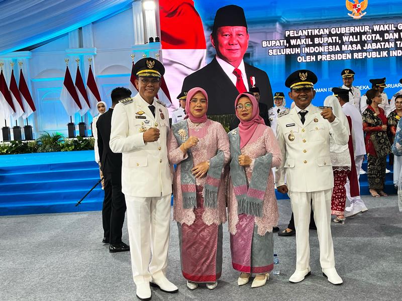 Catat Sejarah Dilantik Presiden di Istana Negara, Jarot-Ansori: Ini ...