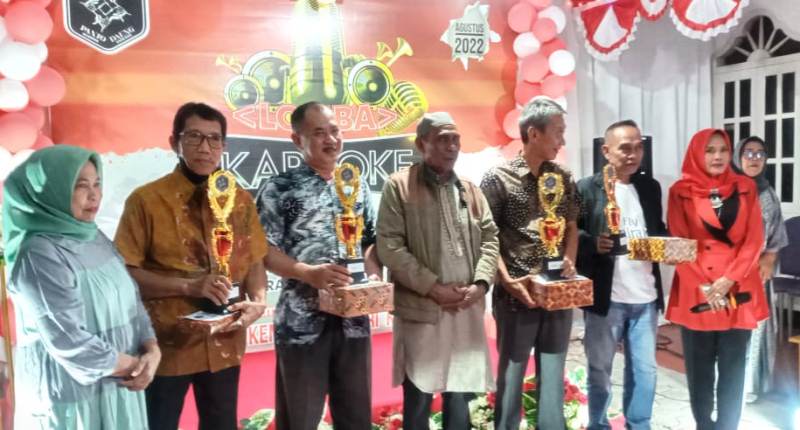 Seratusan Lansia di Panto Daeng Ikut Lomba Karaoke - Samawa Rea