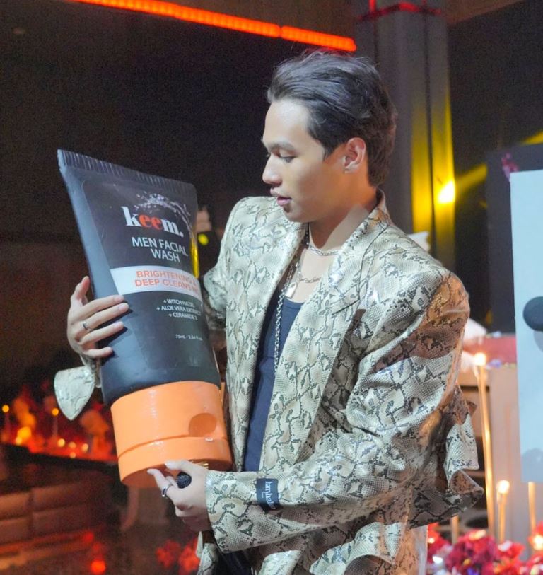 Usia 17 Tahun, Muhammad Hakim Jadi Wajah Baru di Industri Skincare Pria ...