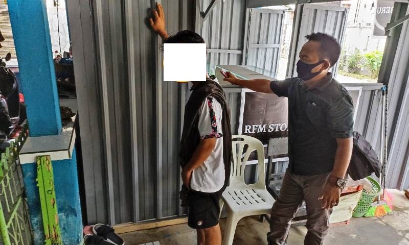 Bobol Counter di KSB, Remaja Asal Loteng Gondol 10 Handphone - Samawa Rea